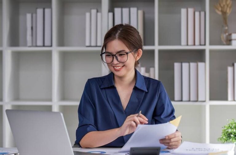 How Much Should I Pay a Bookkeeper?